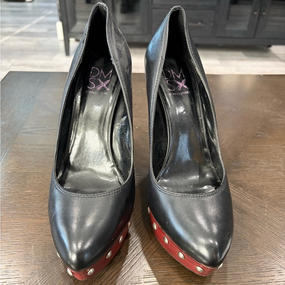 Donald J. Pliner | Shoes | Donald Pliner Dmsx Black Leather Wedge ...